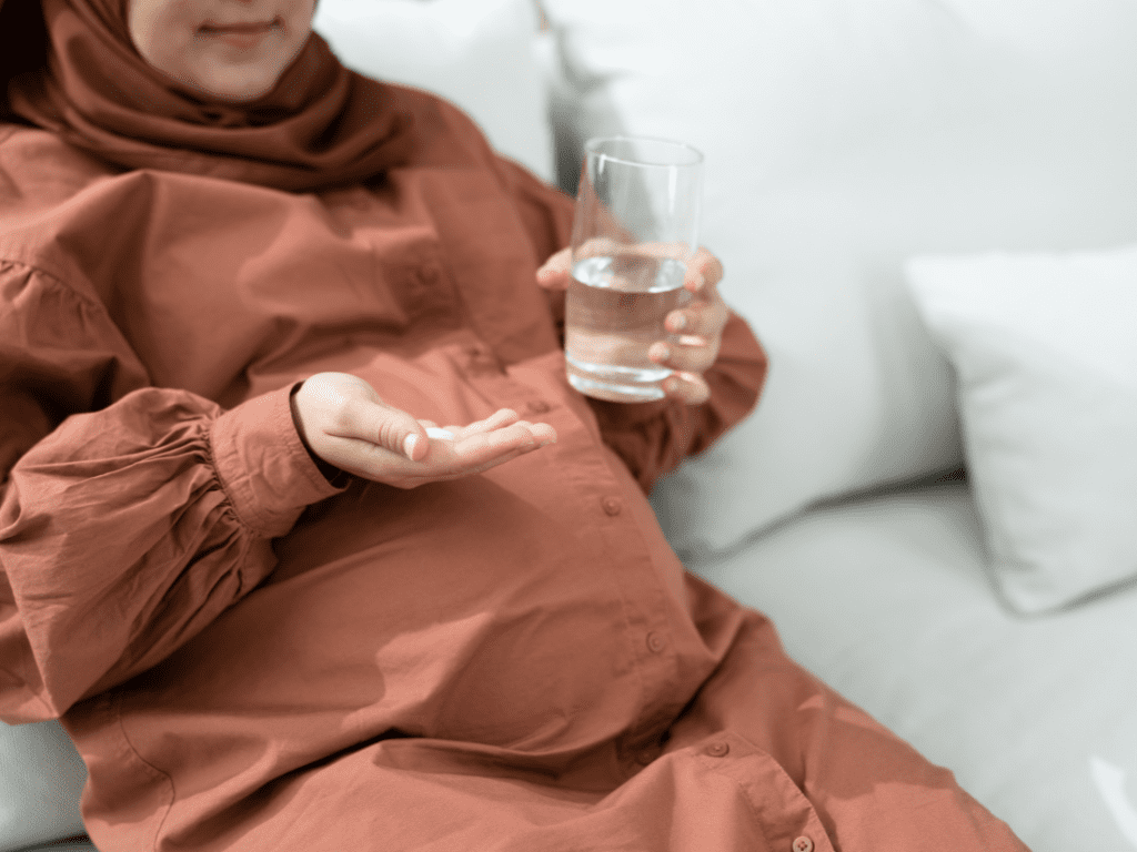5 Cara Meredakan Mual saat Hamil - Kosambi Maternal and Children Center